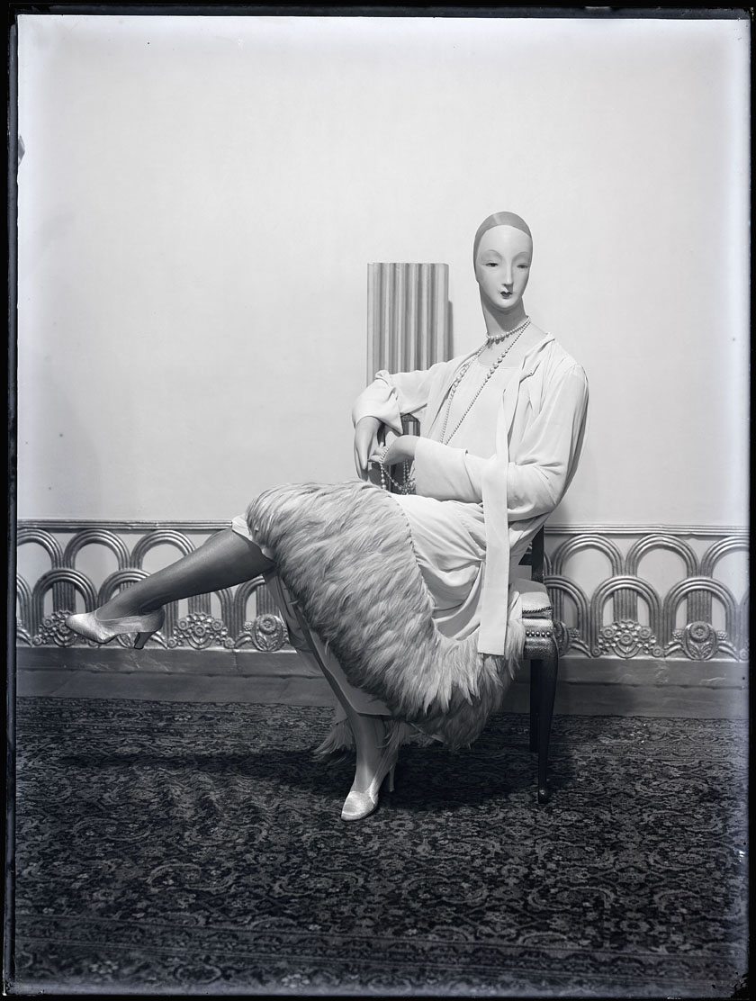 Man Ray et la mode: de l’avant garde à la culture de masse – Envie d ...